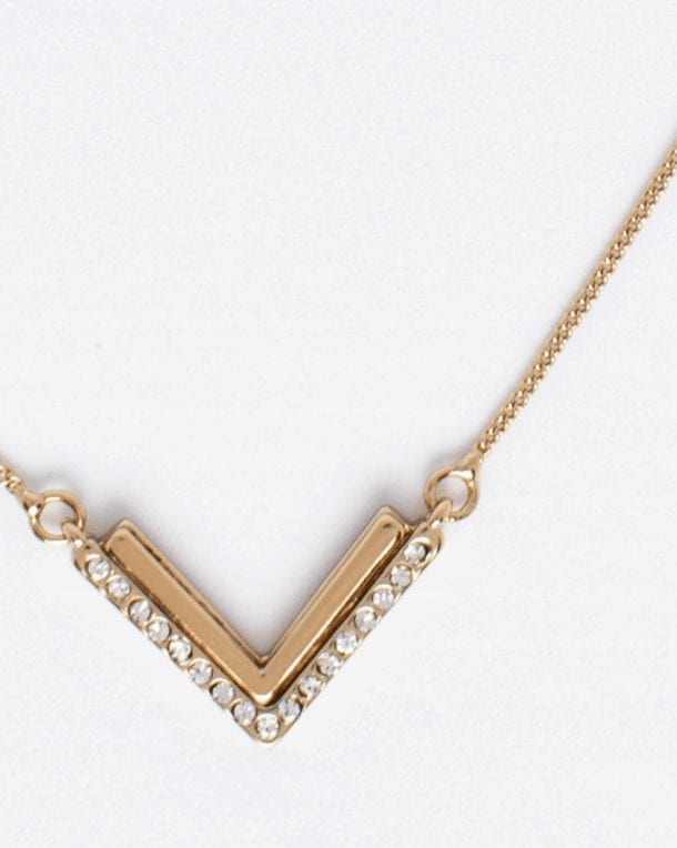 Collar en Forma de V – okeyecuador